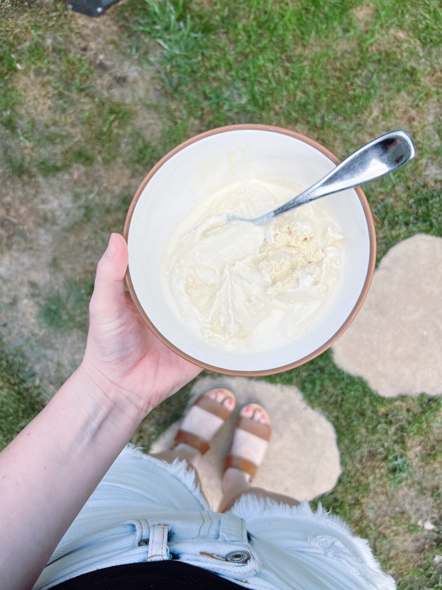 Old Fashioned Homemade Vanilla Ice Cream Recipe – A Lovely Nook